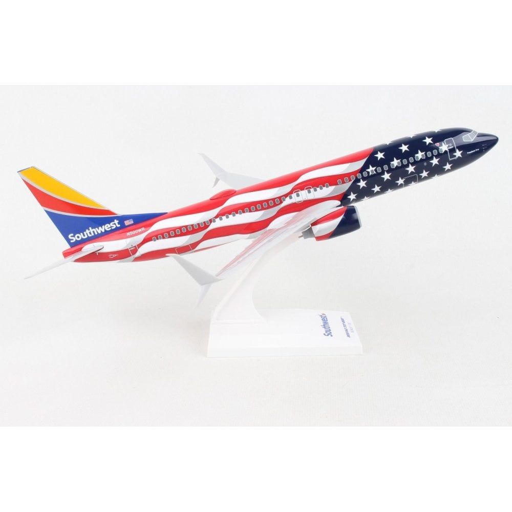 Skymarks Southwest B737-800 Freedom One Livery Plastic Model - Scale 1:130